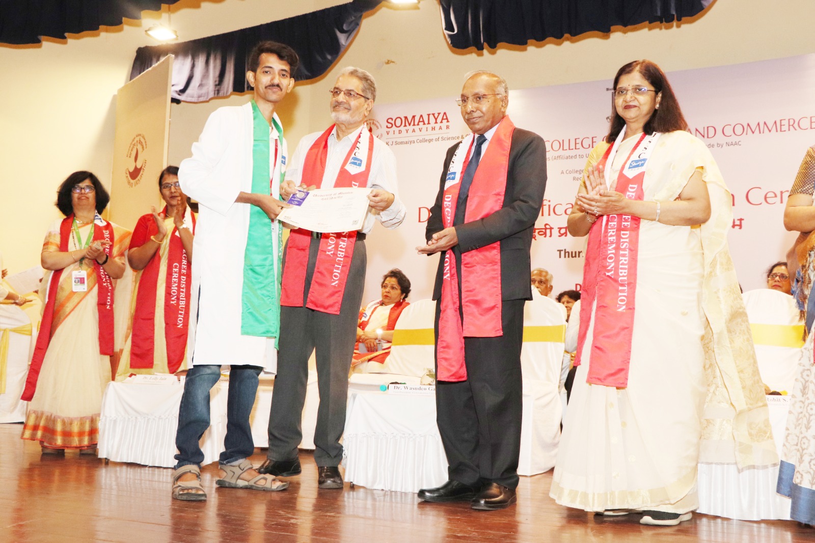 Degree Certificate Distribution Ceremony 22-23 | Somaiya Vidyavihar ...